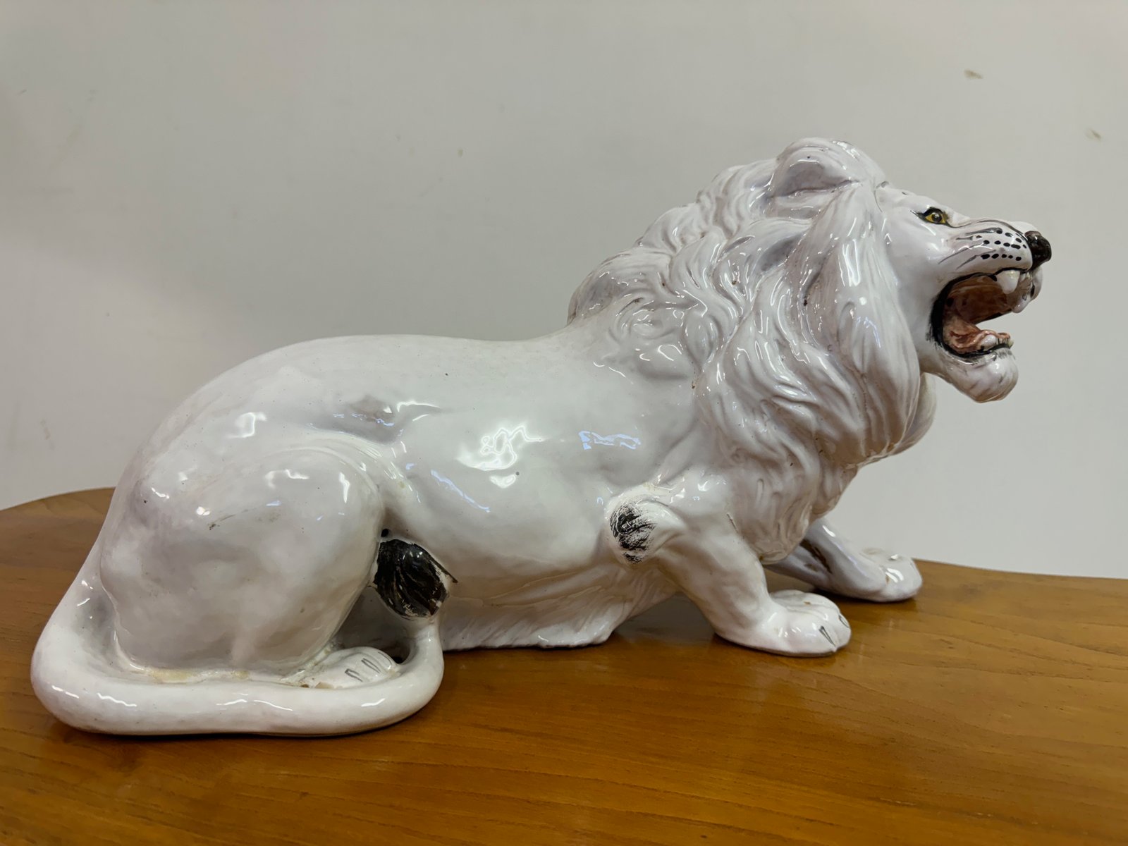Vintage Italian Glazed Ceramic Lion, 1970s for sale at Pamono