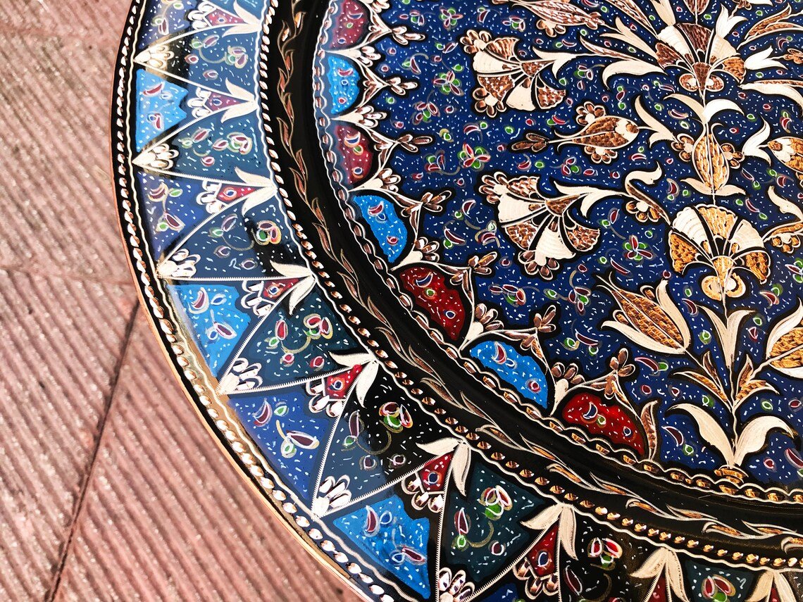 Engraved Clove Design Copper Tray for sale at Pamono