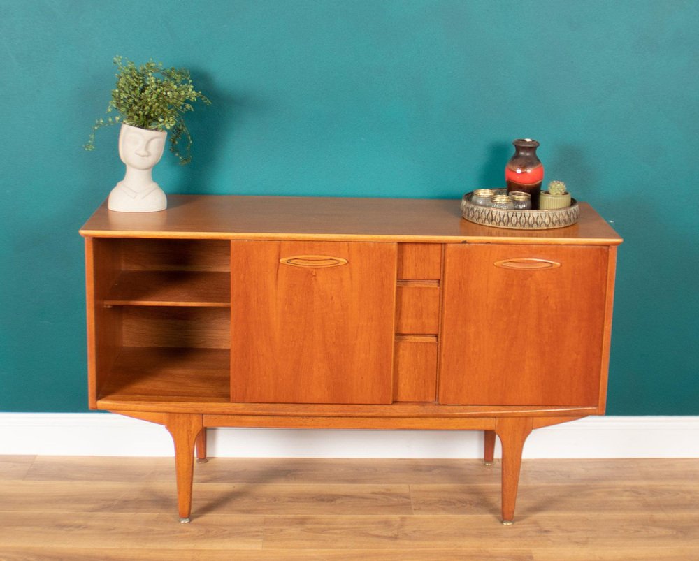Short Sideboard in Teak from Jentique, 1960s for sale at Pamono