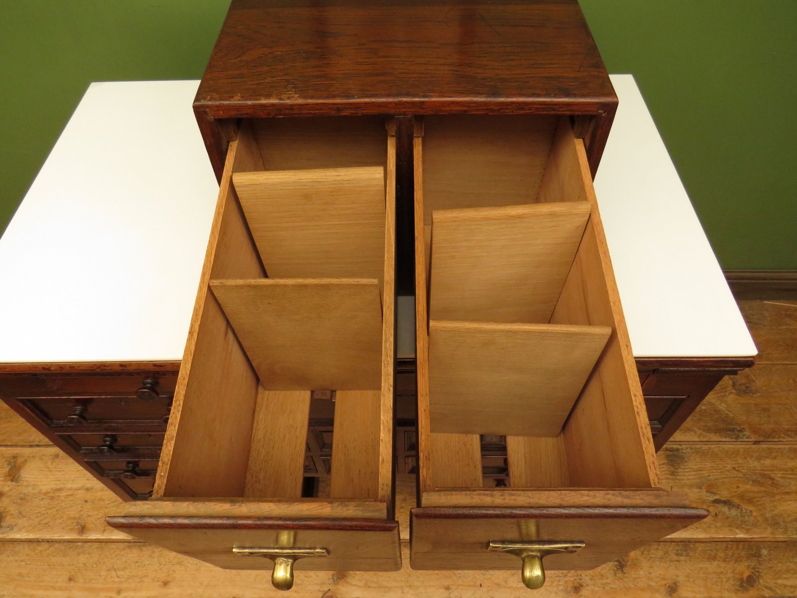 Vintage Oak Table Top Index Drawers from Crusader, 1940s for sale at Pamono