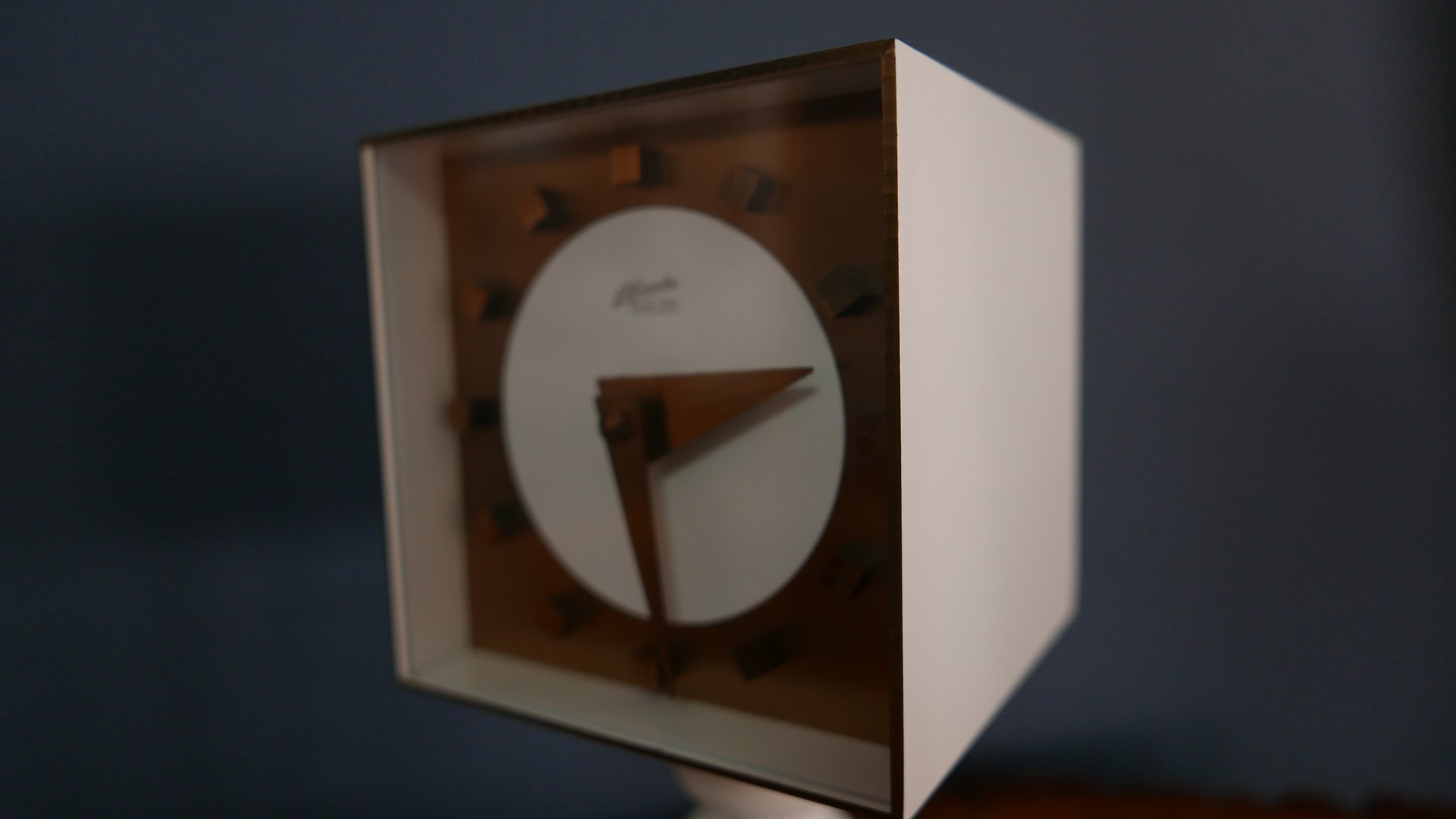 Square Atlanta Electric Table Clock, 1960s for sale at Pamono