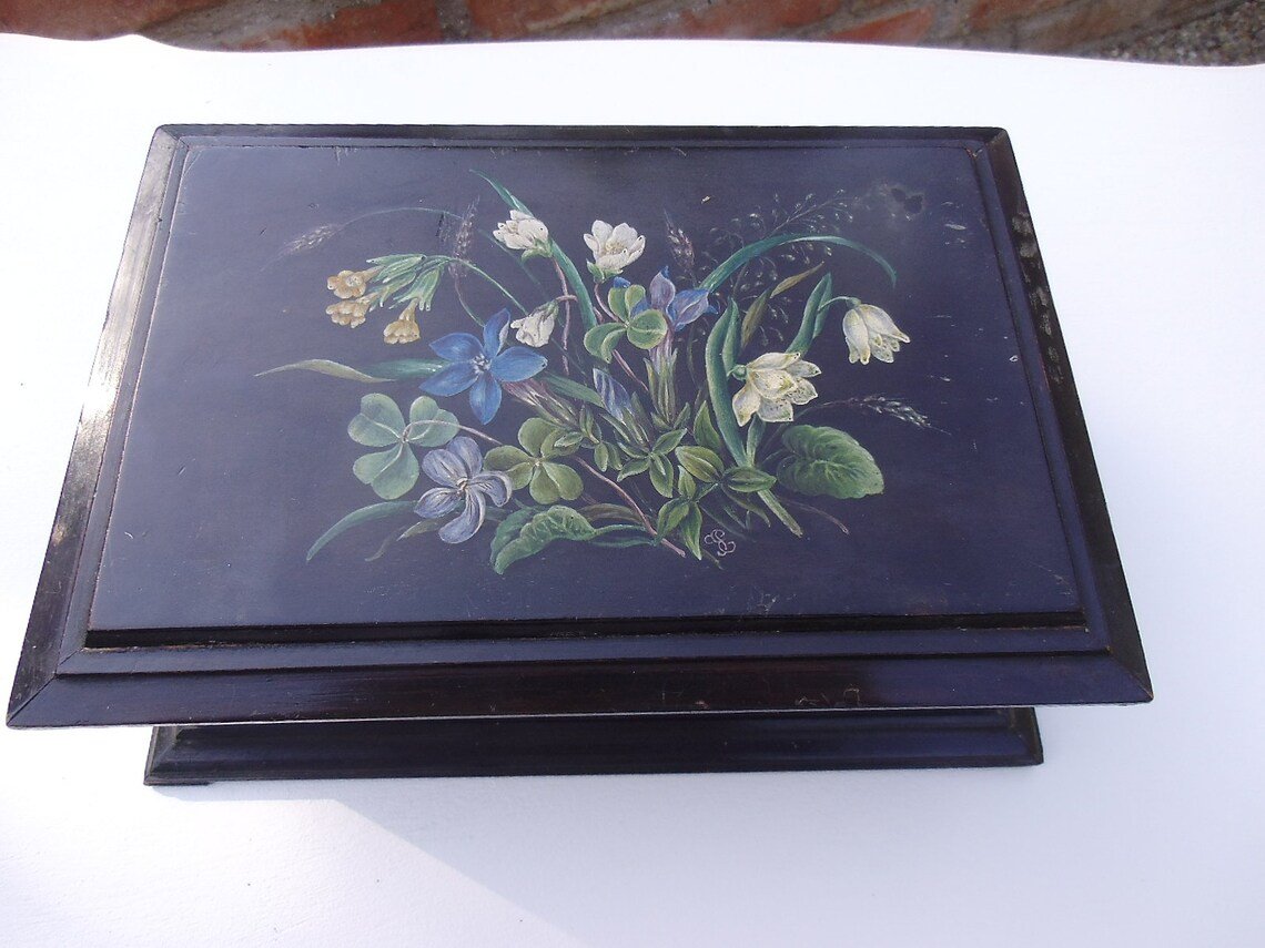 Antique Lacquer Jewelry Box, 1890s for sale at Pamono