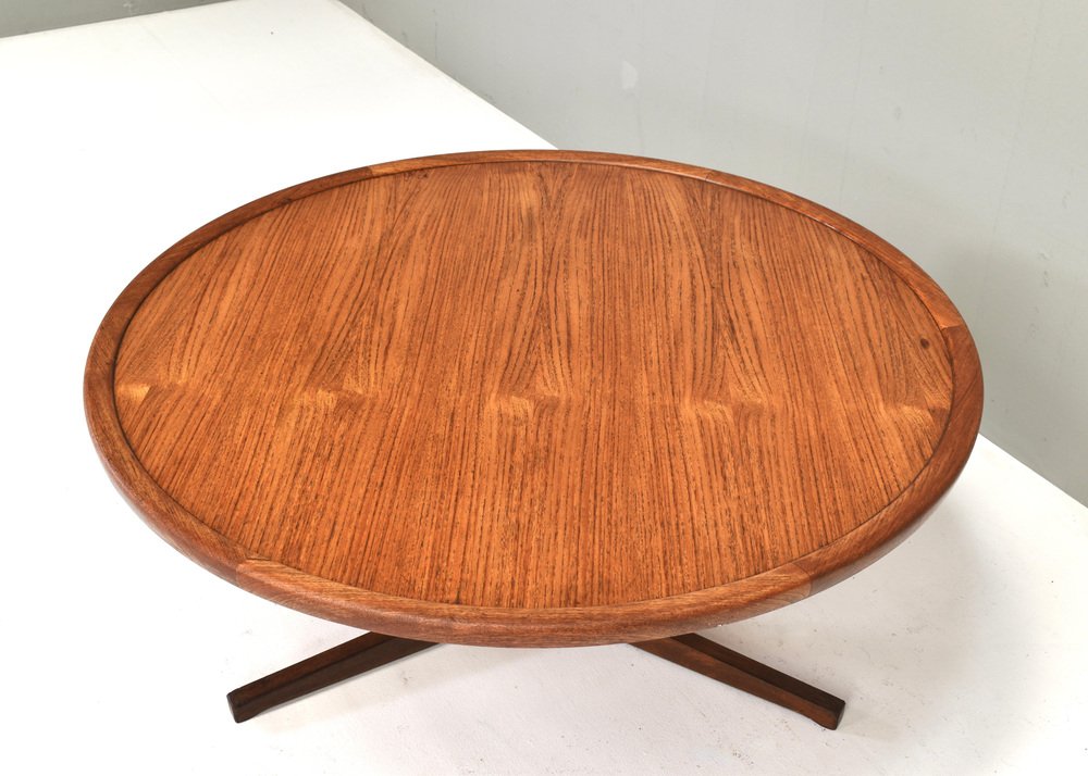 Vintage Dutch Round Coffee Table in Teak by Martin Visser for Spectrum ...
