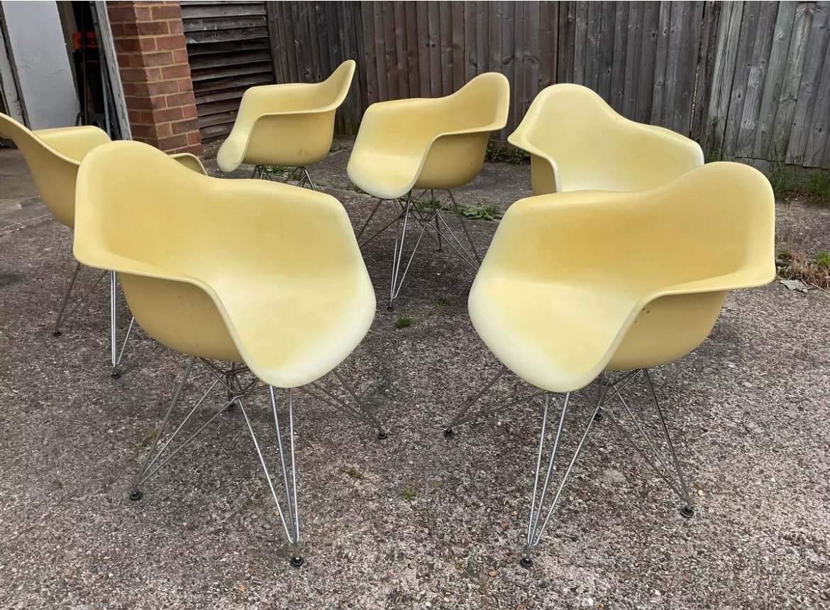 Molded Plastic Chairs by Charles & Ray Eames, Set of 6 for sale at Pamono