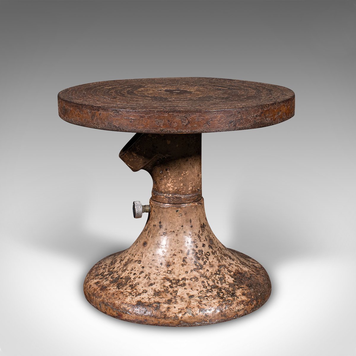 English Pottery Decoration Wheels, 1890s, Set of 2 for sale at Pamono