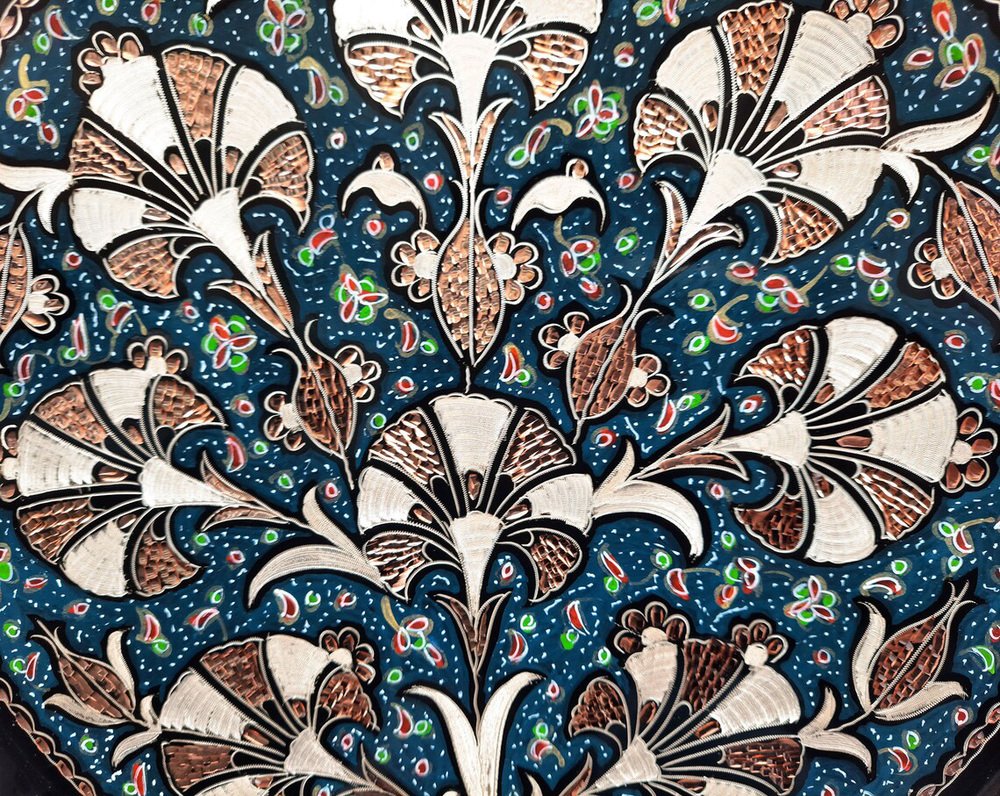 Hand Painted Clove Design Copper Tray for sale at Pamono