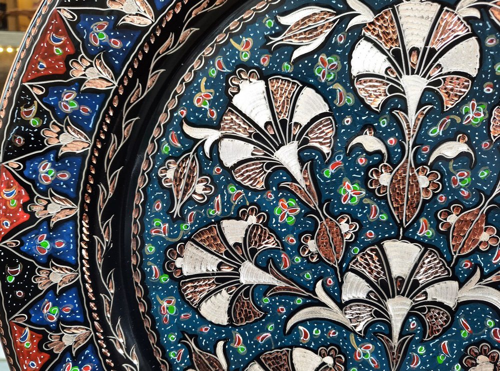 Hand Painted Clove Design Copper Tray for sale at Pamono