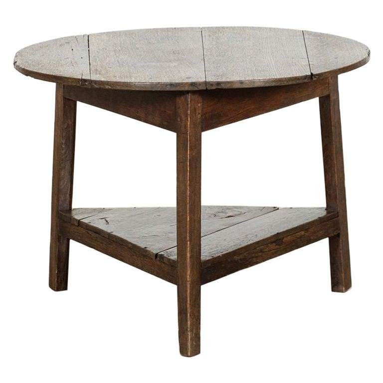 19th Century English Oak Tiered Cricket Table, 1830s for sale at Pamono