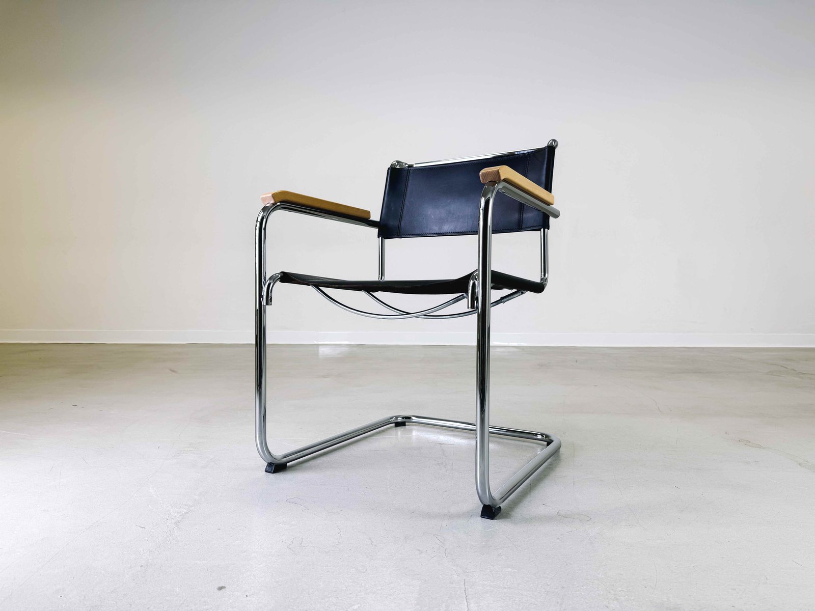 S33/S34 Cantilever Chair by Mart Stam for Thonet, 1990s for sale at Pamono