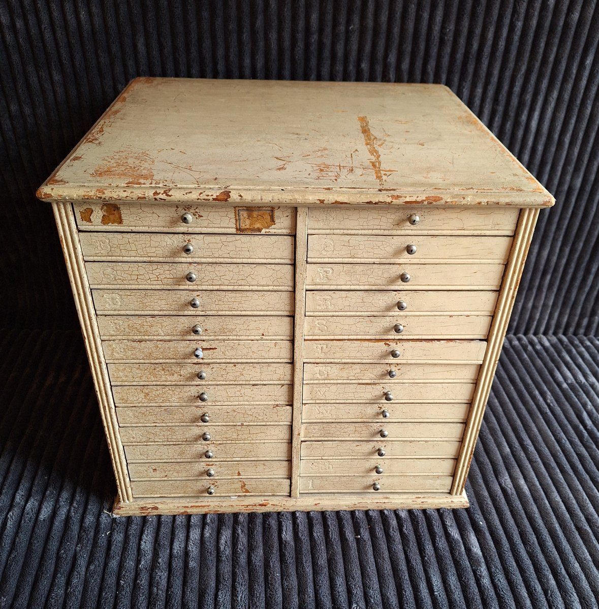 Small Antique Drawer Cabinet with 26 Drawers in Spruce, 1900s for sale ...