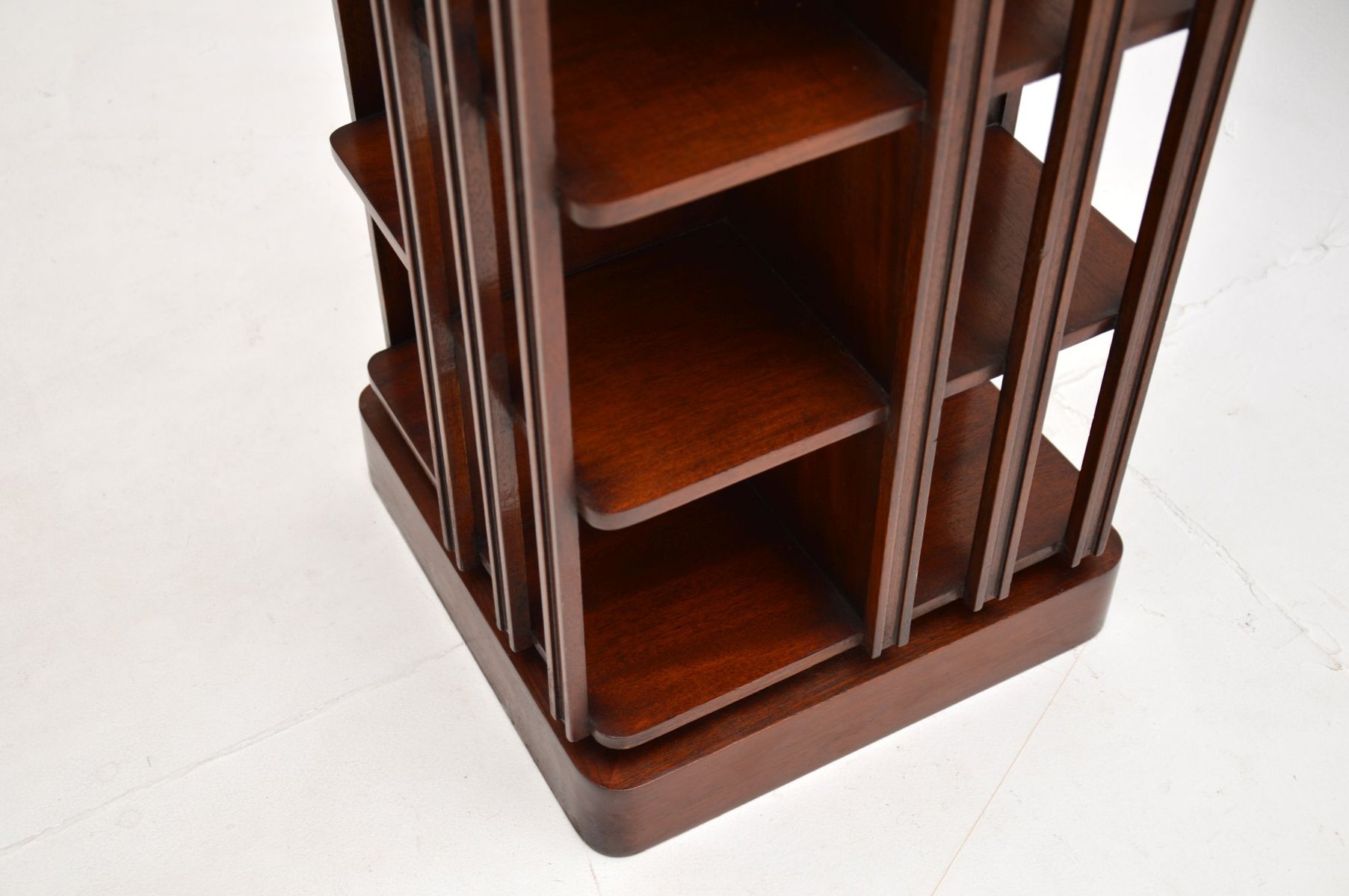 English Revolving Bookcase, 1980s for sale at Pamono