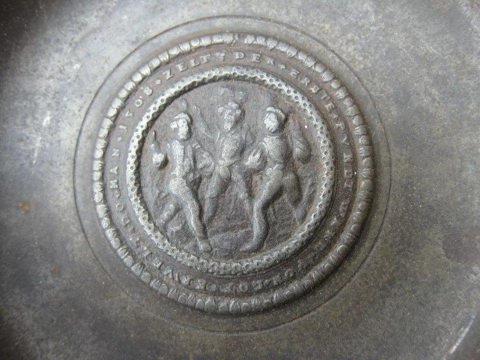 Berlin Cast Iron Dish, 1800s for sale at Pamono
