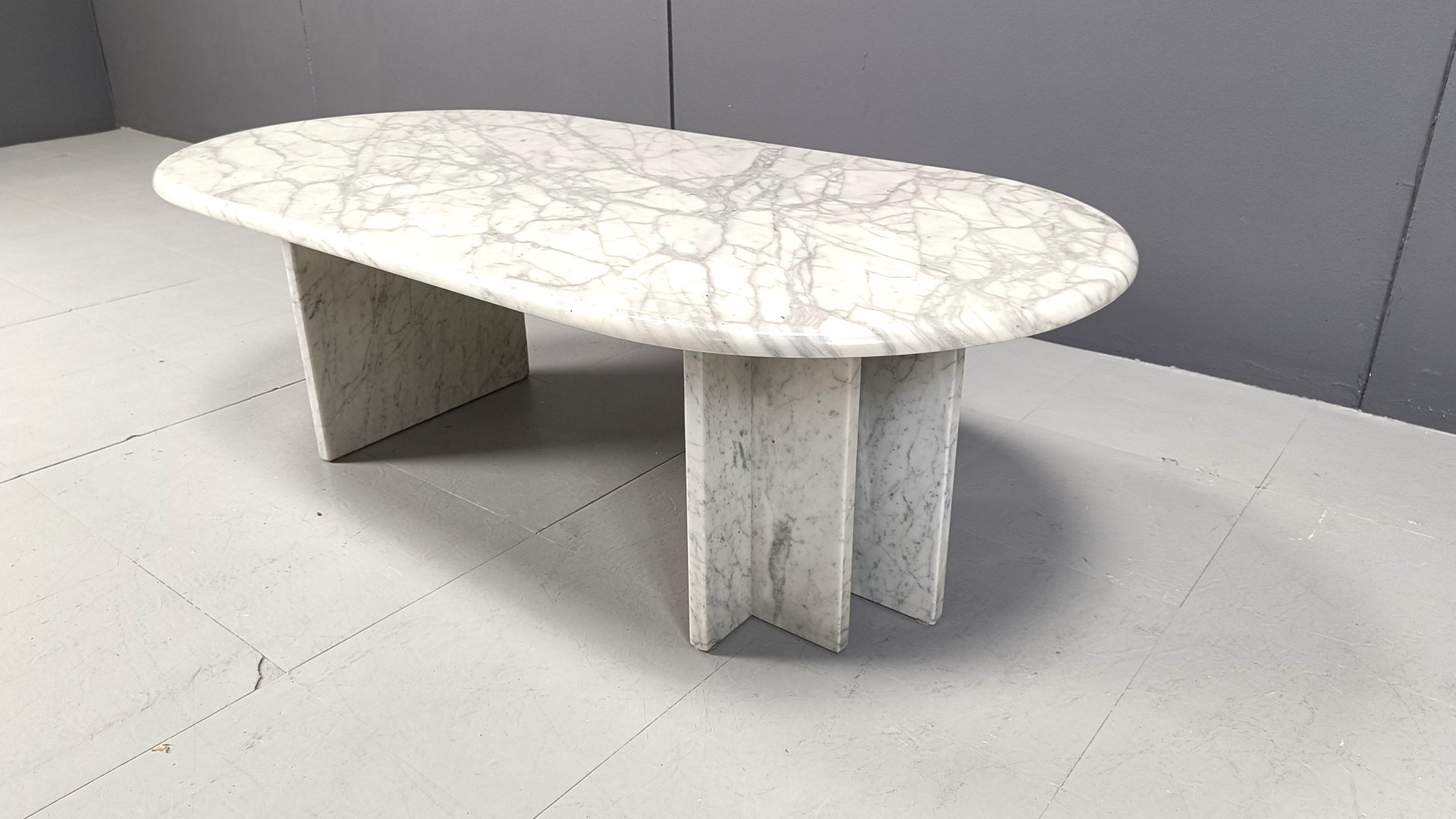 Vintage Oval Marble Coffee Table, 1980s for sale at Pamono