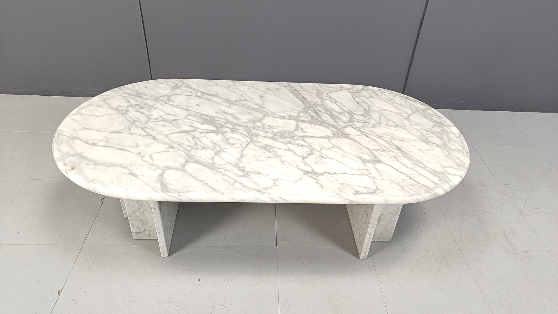 Vintage Oval Marble Coffee Table, 1980s for sale at Pamono