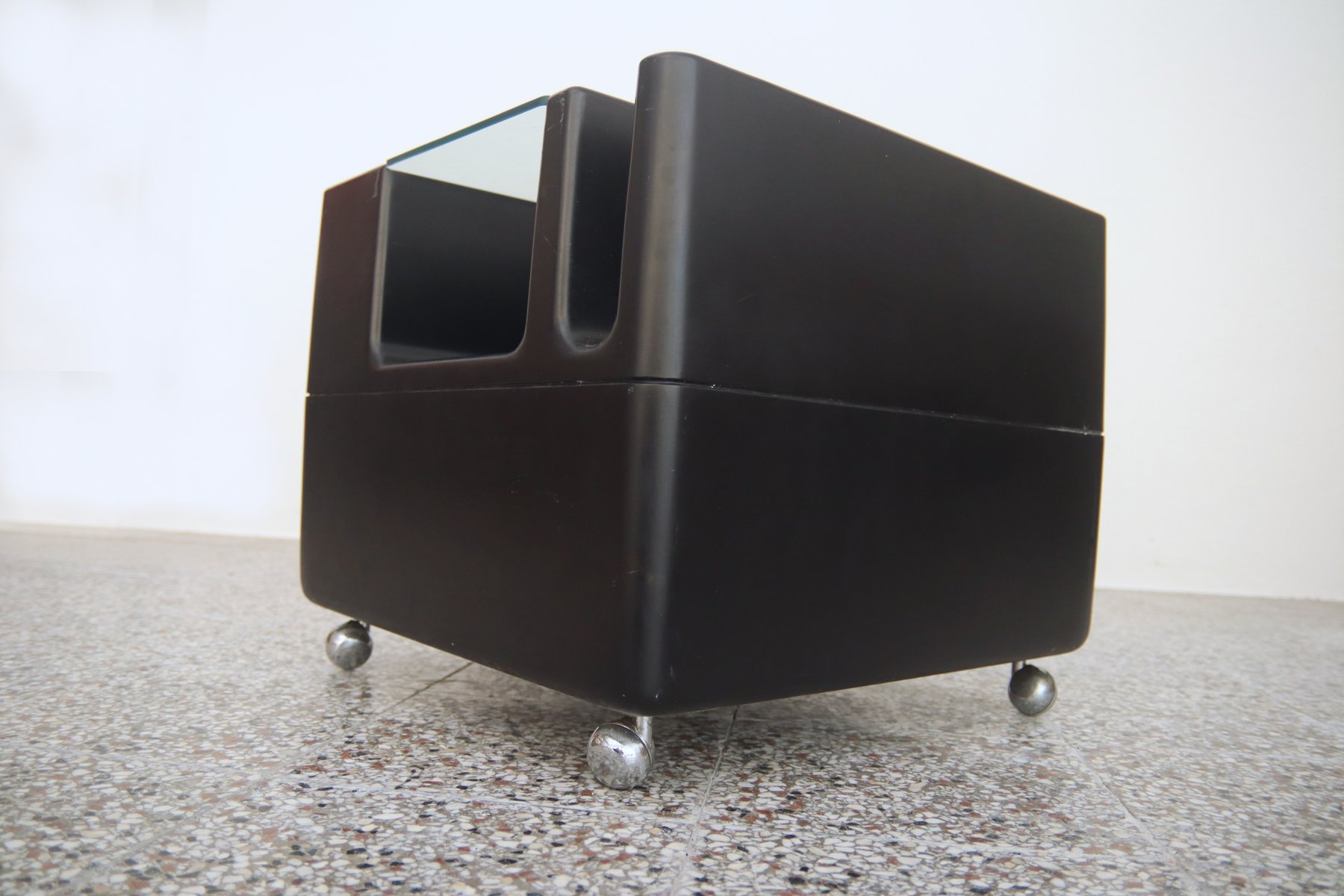 Black Rolling Container Coffee Table, 1970s for sale at Pamono