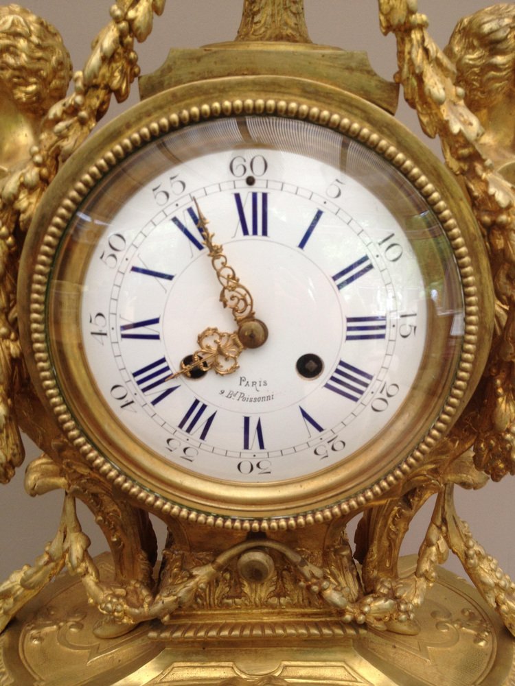 Gilt Bronze French Clock, 1880s for sale at Pamono