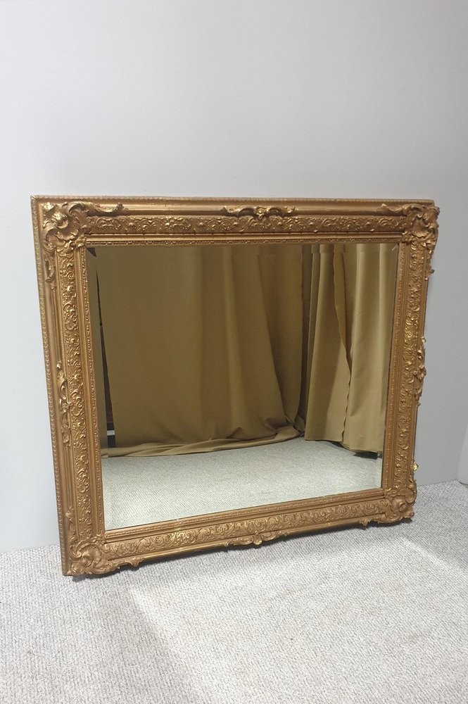 Large English Rectangular Victorian Gilt Mirror for sale at Pamono