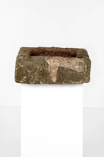 Square Sandstone Trough for sale at Pamono
