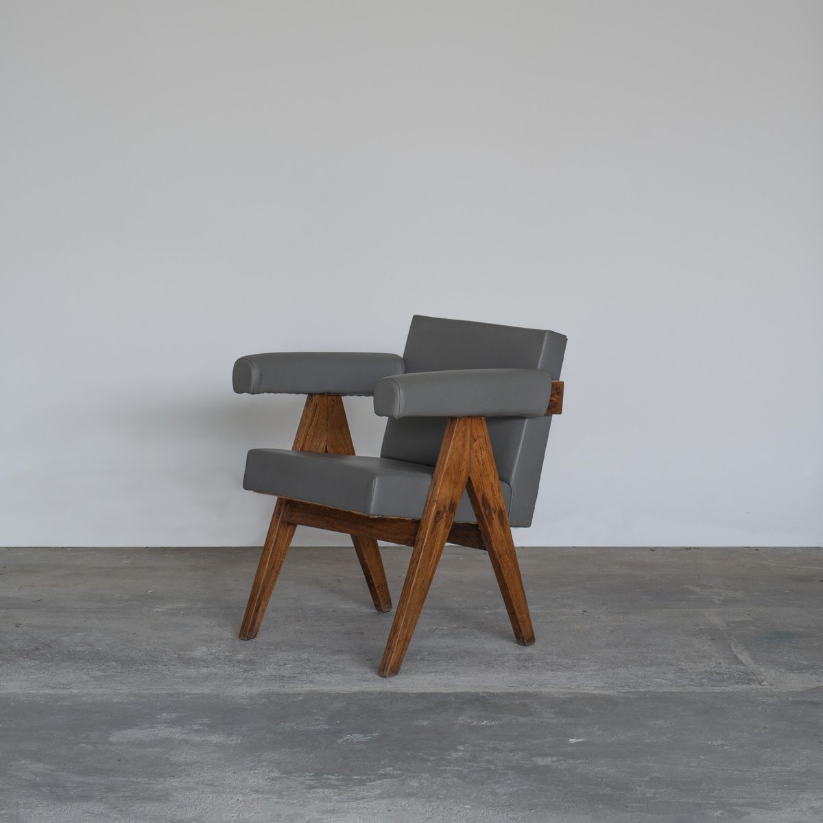 Mid-Century Modern PJ-SI-30-D Committee Chair by Pierre Jeanneret ...