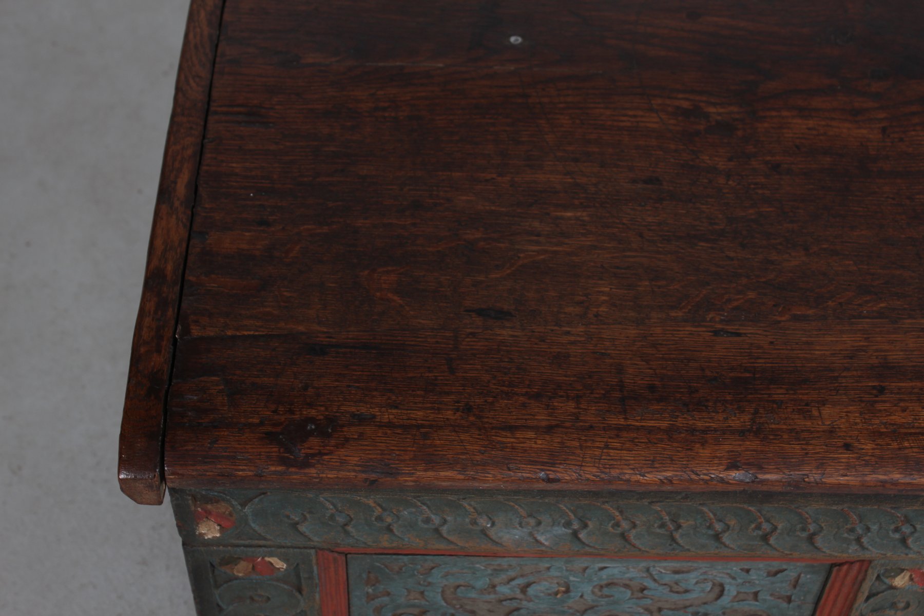 Antique Storage Chest in Oak for sale at Pamono