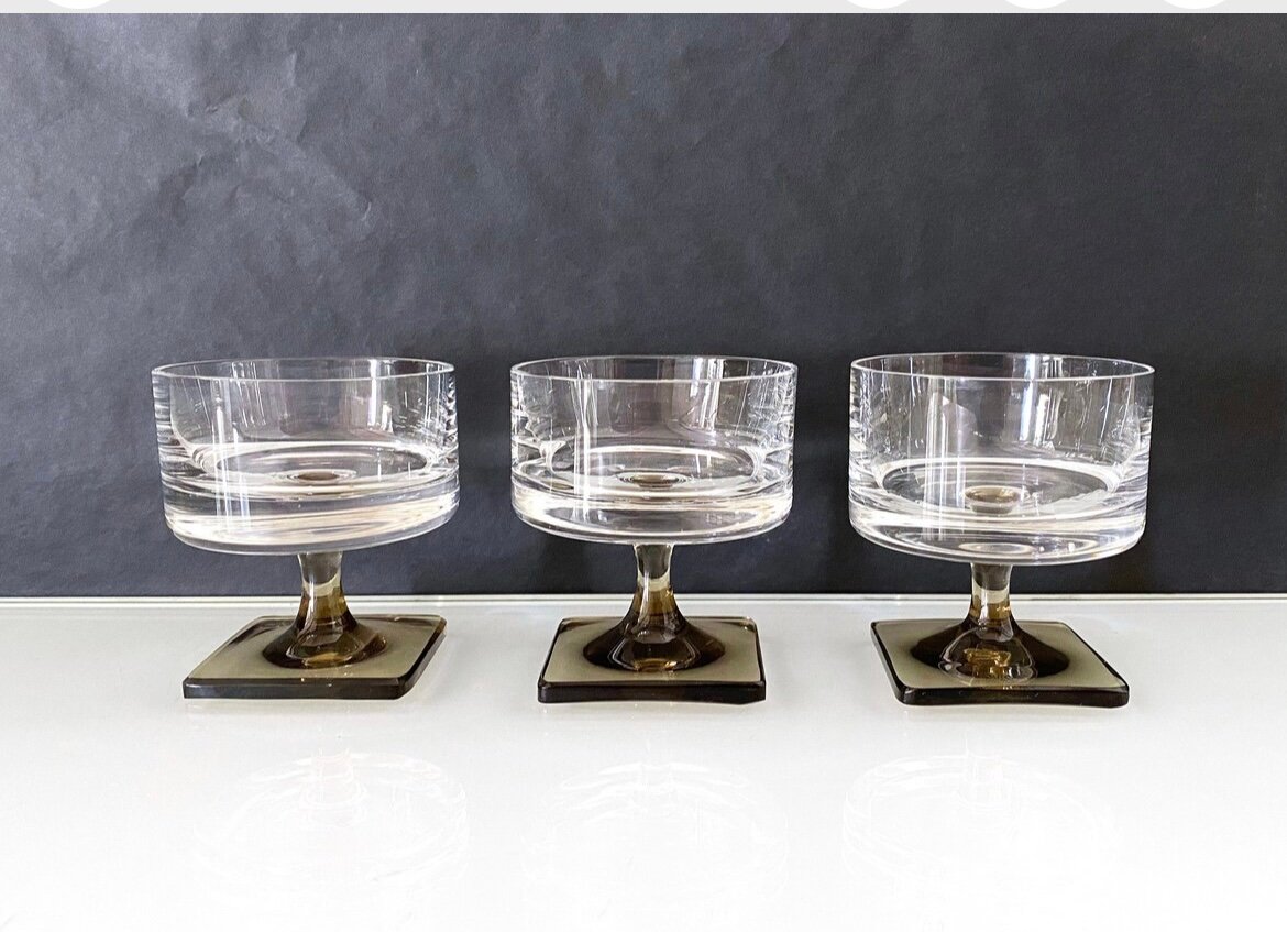 Linear Smoke Berlin Cups in 24% Lead Crystal & Square Base George ...