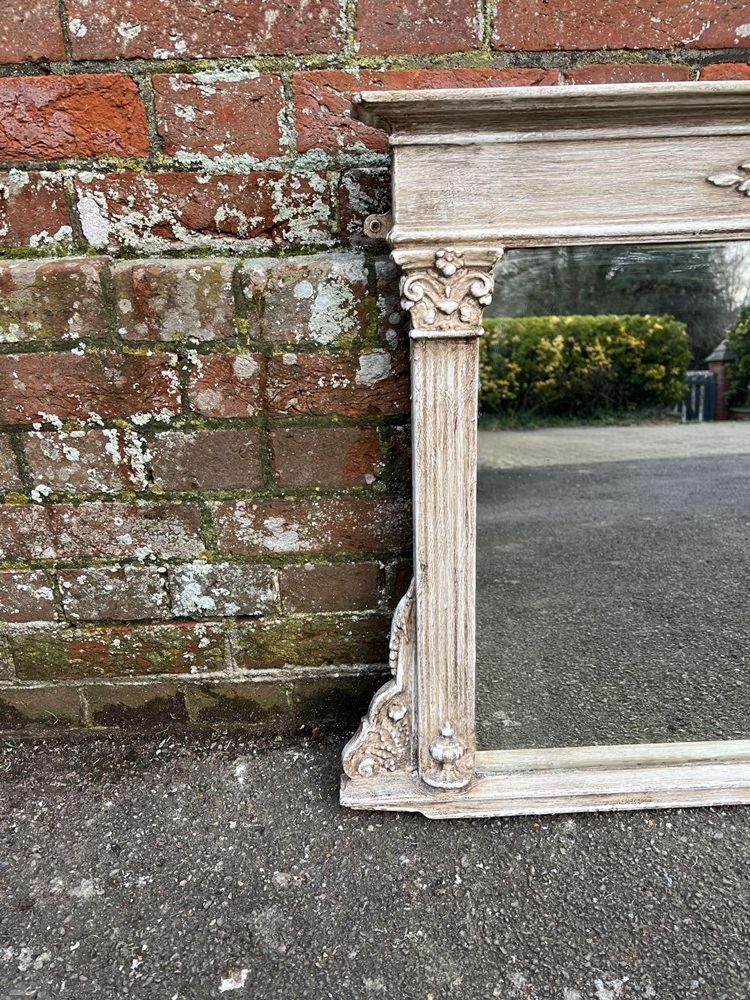 Antique English Painted Column Mirror for sale at Pamono