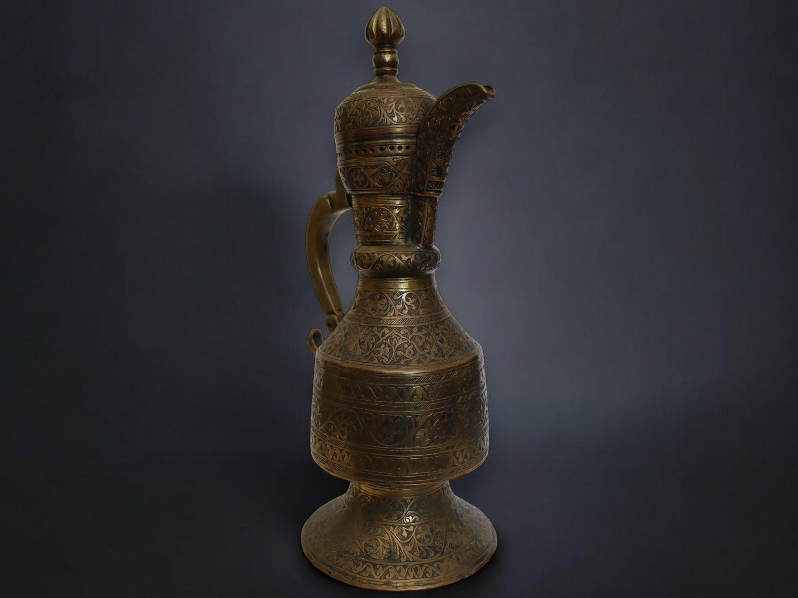 Antique Islamic Teapot in Brass Bukhara, 1900s for sale at Pamono