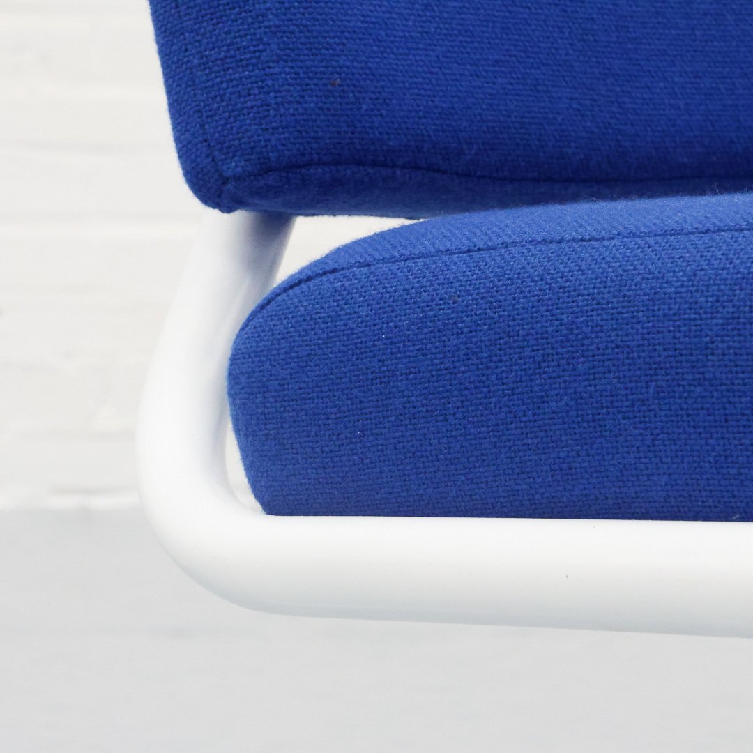 Postmodern Blue Tubular Frame Lounge Chair for sale at Pamono