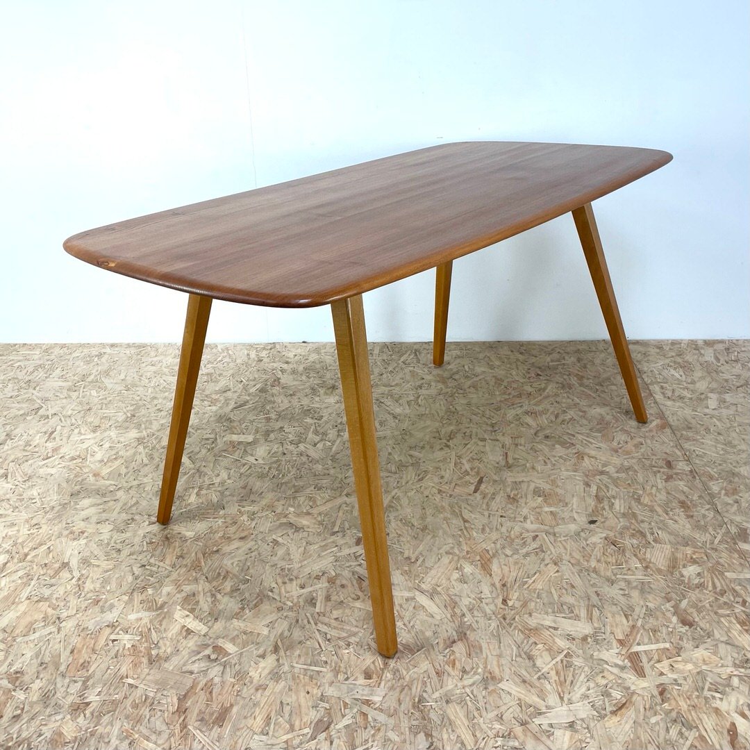Mid-Century Windsor Dining Table from Ercol, 1960s for sale at Pamono