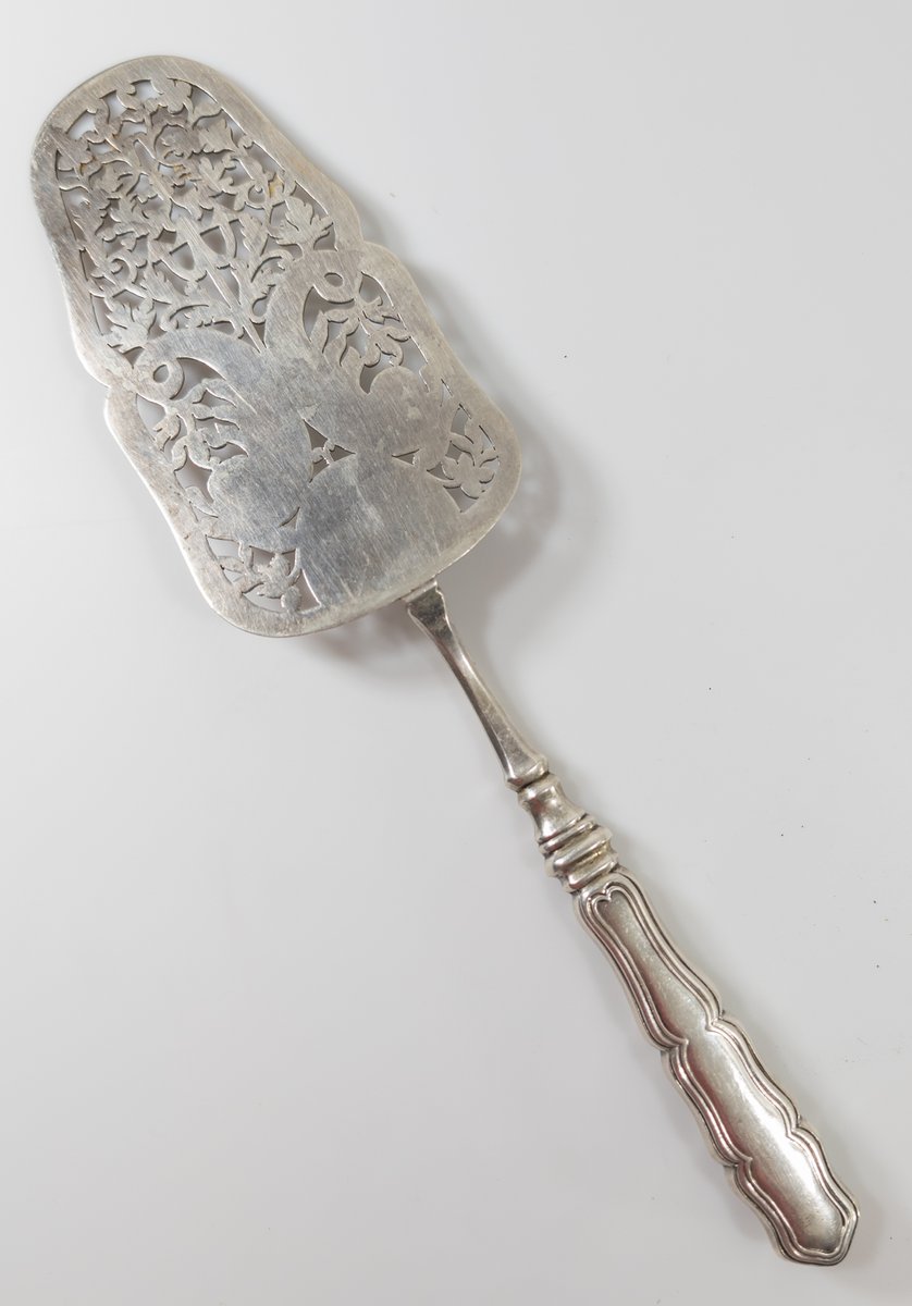 19th Century Loth Silver Fish Server, Vienna, Austria for sale at Pamono
