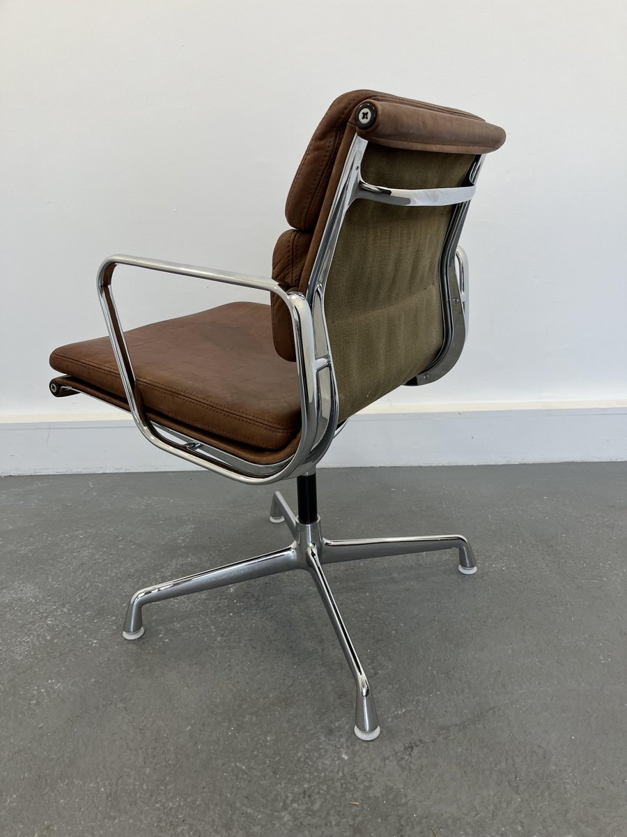 Chaises Soft Pad par Charles et Ray Eames pour Herman Miller, 1970s en vente sur Pamono