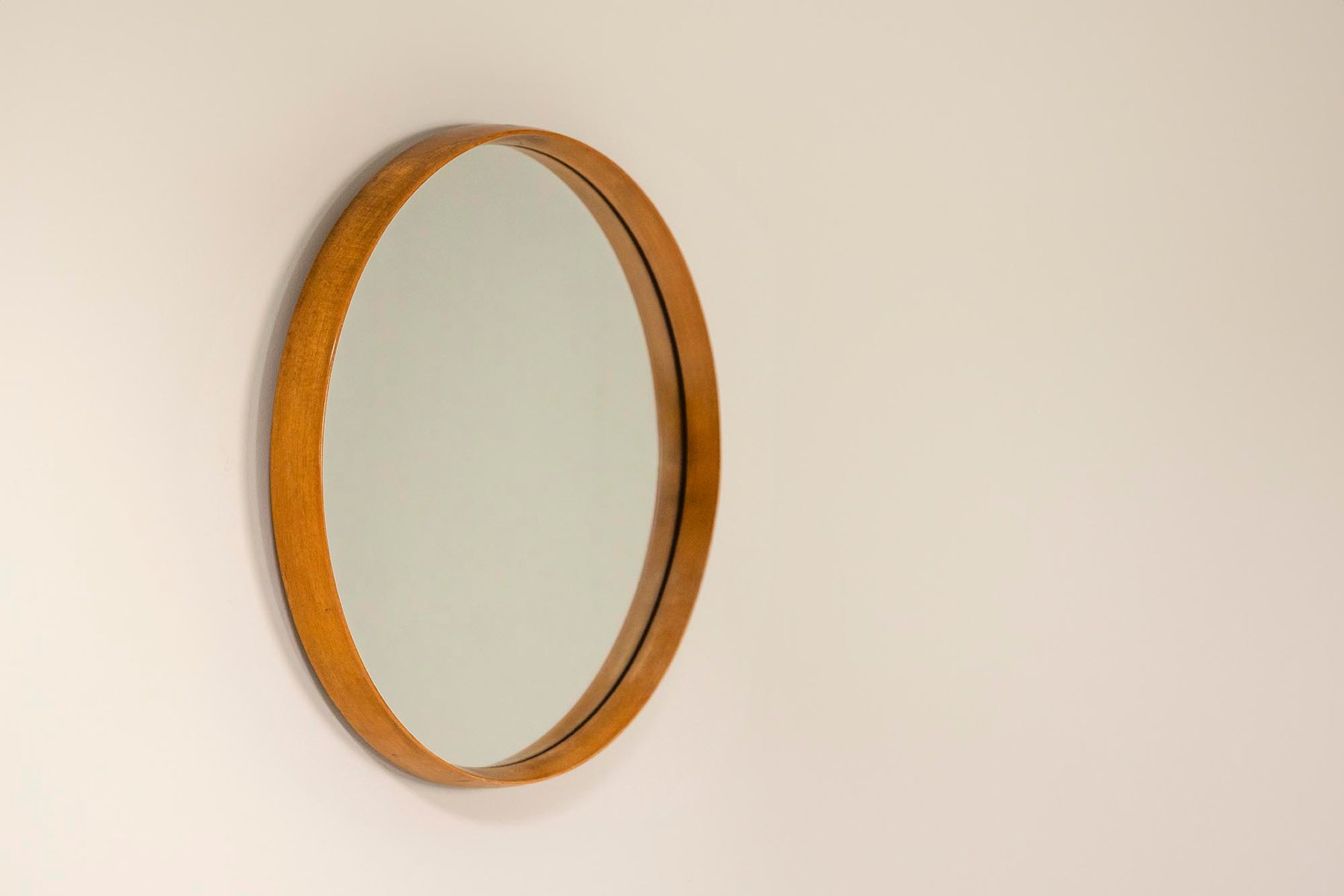 Round Mirror with Beech Frame, Italy, 1960s for sale at Pamono