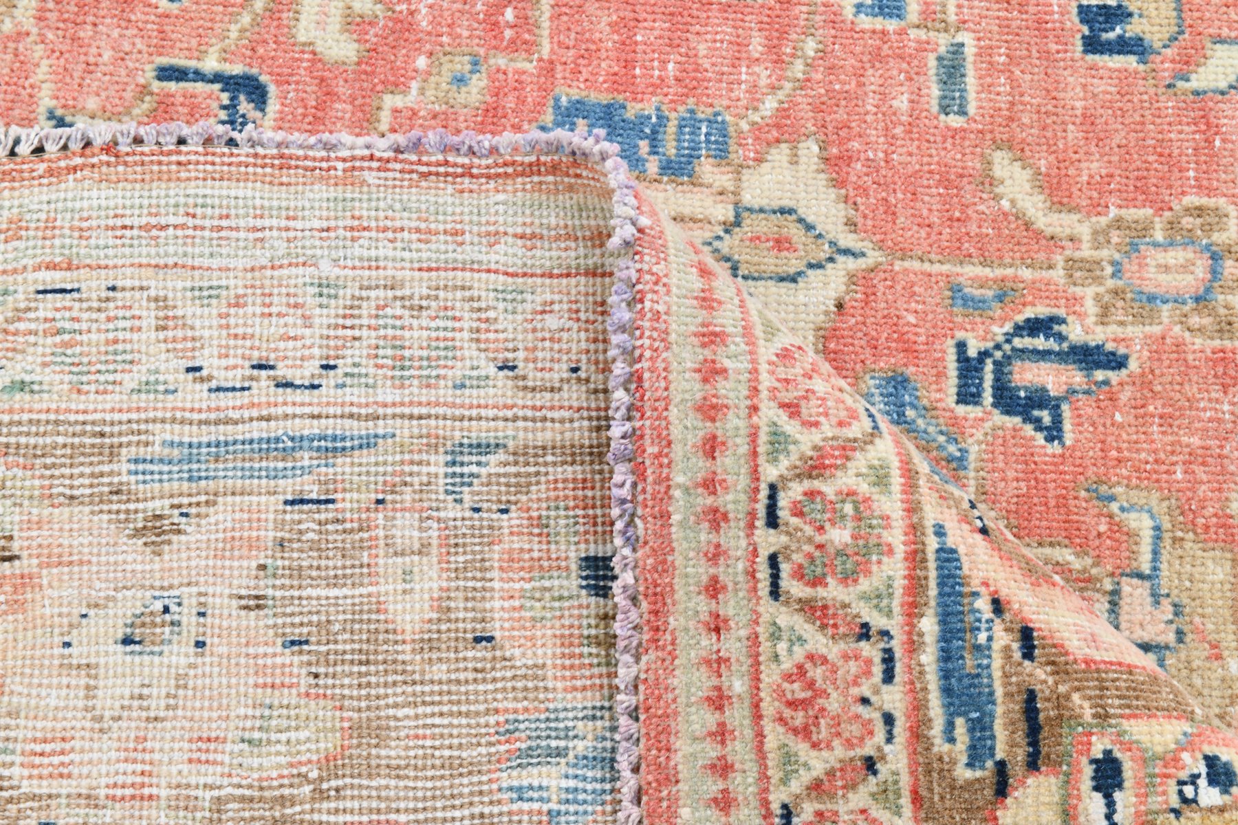 Vintage Middle Eastern Rug in Wool, 1920s for sale at Pamono