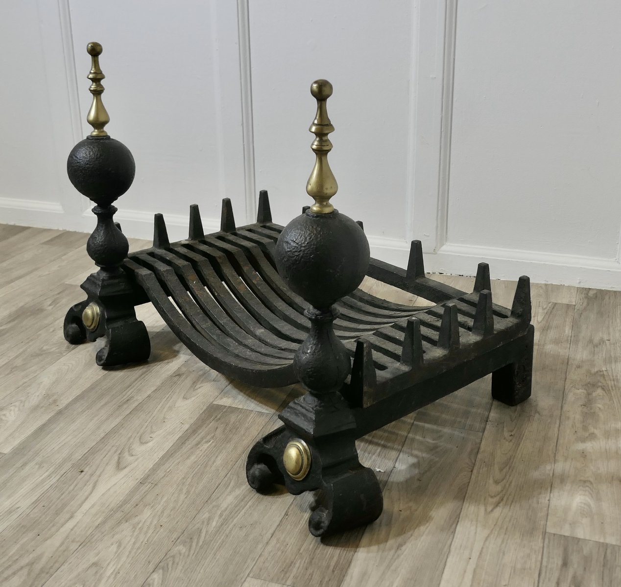 Large Cast Iron Log Grate on Andirons, Set of 3 for sale at Pamono