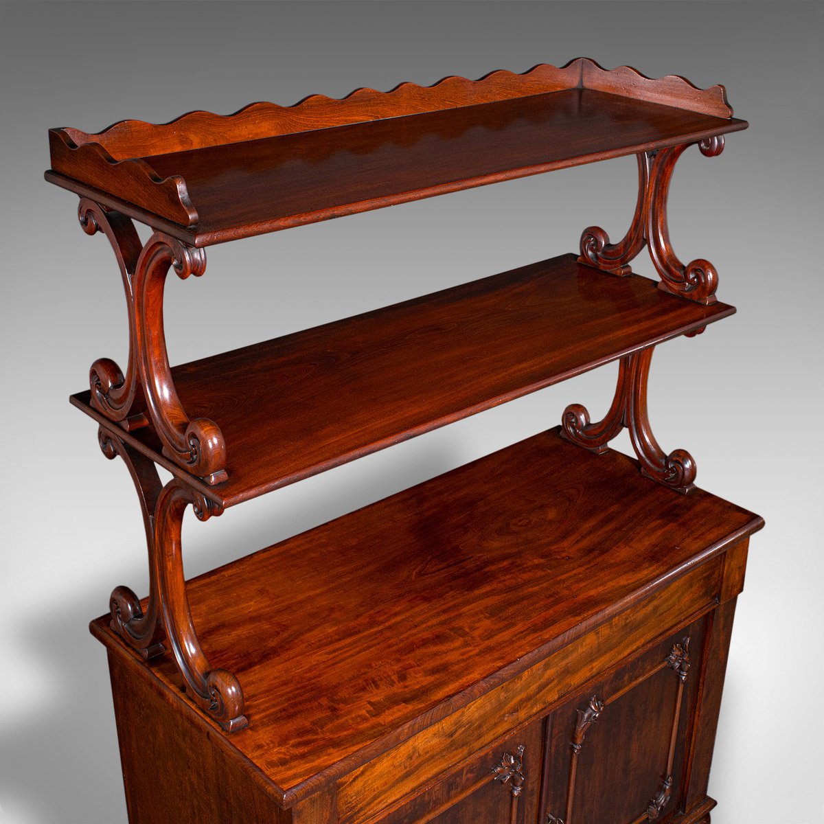 Large Antique English Buffet Server for sale at Pamono