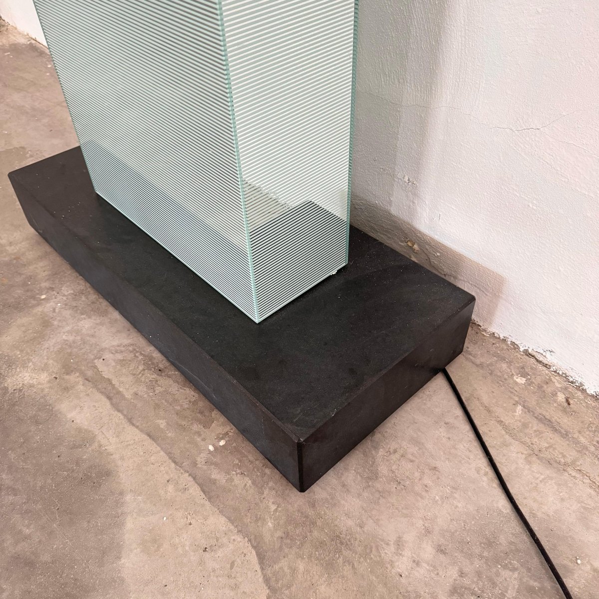 Totem Mirror by Ettore Sottsass Jr. for Glas Italia for sale at Pamono