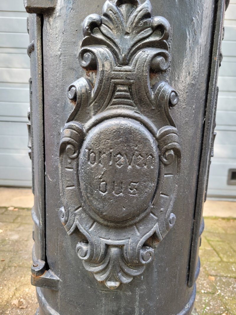 Round Cast Iron Freestanding Mailbox for sale at Pamono