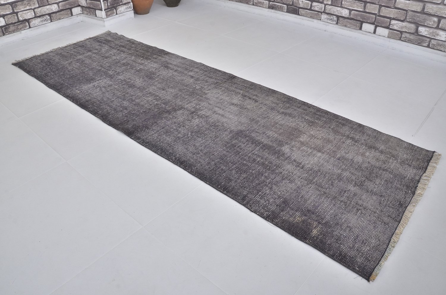 Vintage Natural Grey Runner Rug, 1960s for sale at Pamono