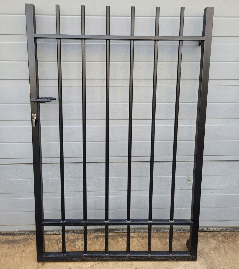 Modern Wrought Iron Garden Gate for sale at Pamono