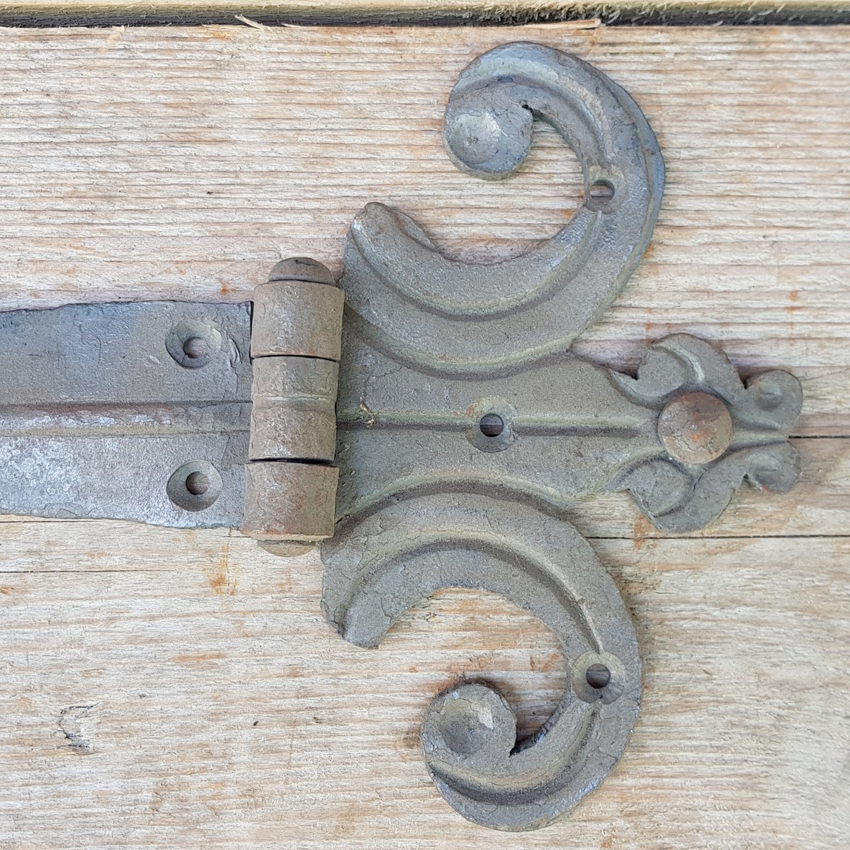 Large Antique Gothic Wrought Iron Door Hinge for sale at Pamono