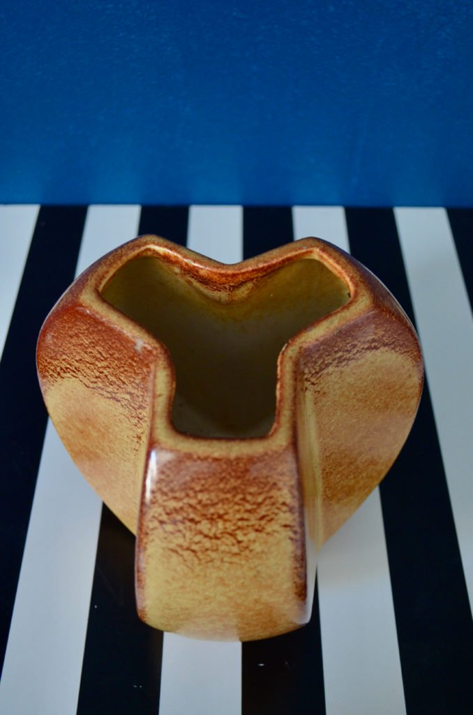 Trilobed Ceramic Vase attributed to Roberto Rigon for Bertoncello ...