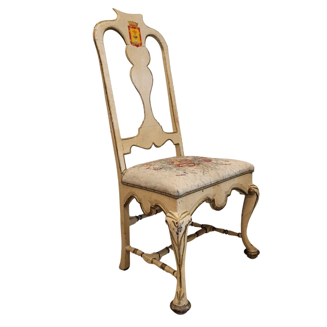 19th Century Baroque Chair Heraldic Emblem, Spain for sale at Pamono