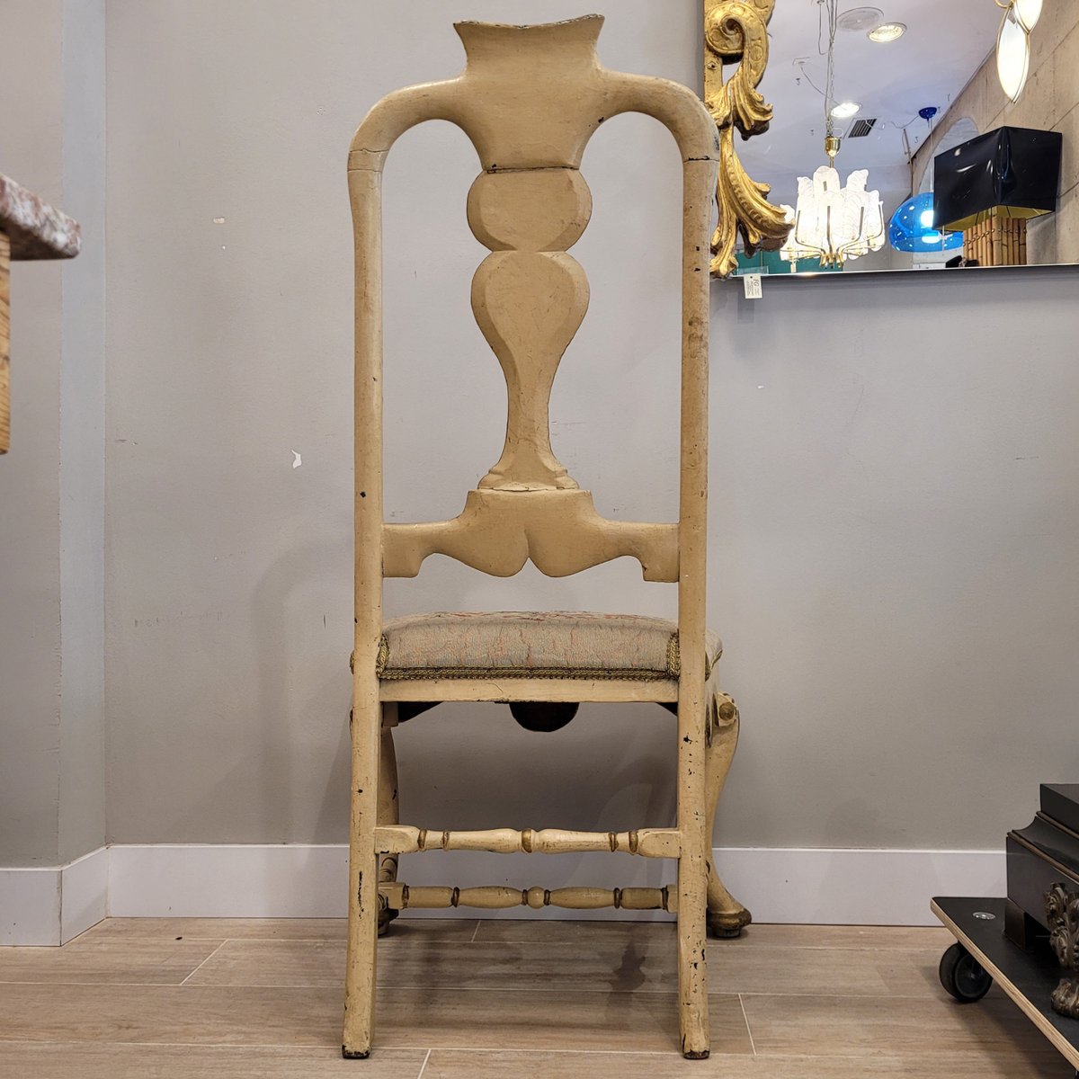 19th Century Baroque Chair Heraldic Emblem, Spain for sale at Pamono