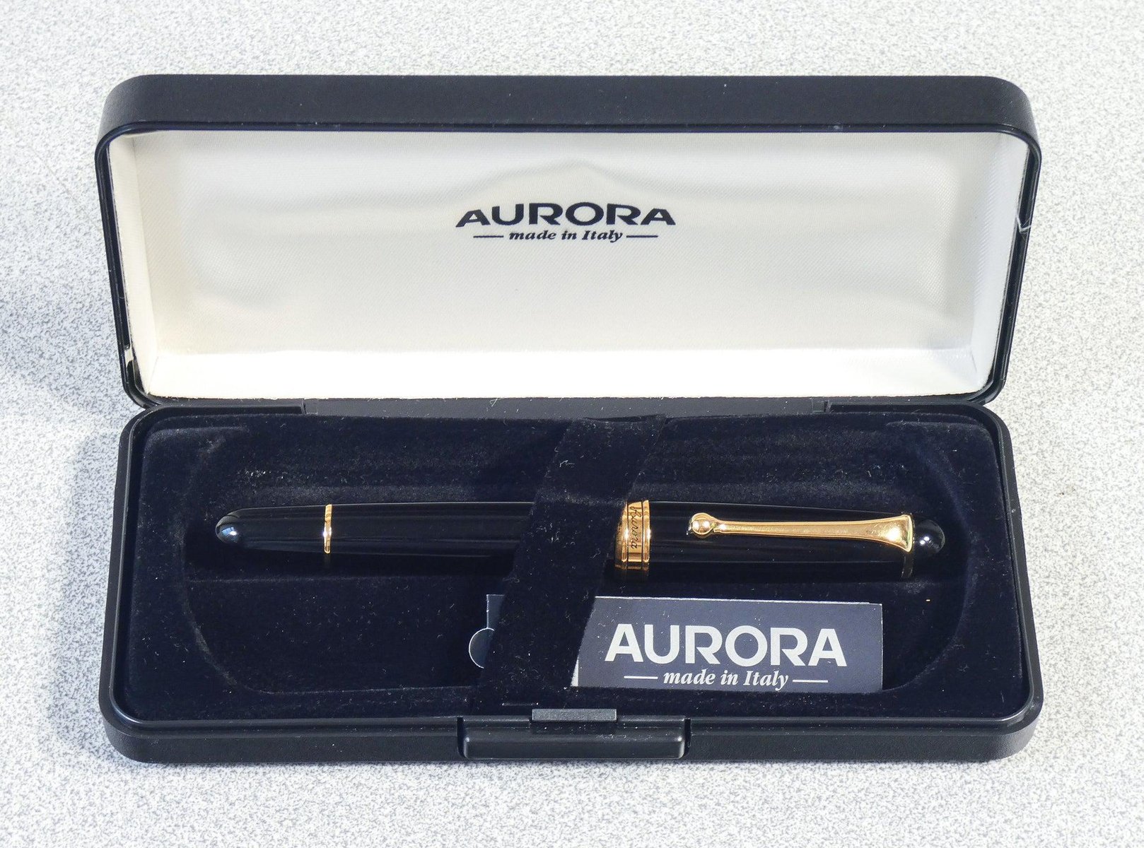 Nuova Fountain Pen from Aurora for sale at Pamono