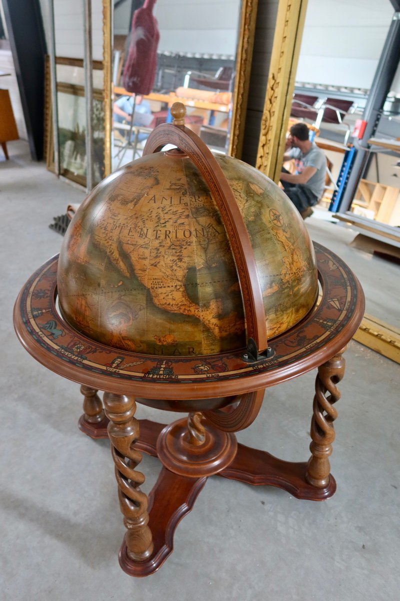 Vintage Wooden Globe Bar for sale at Pamono