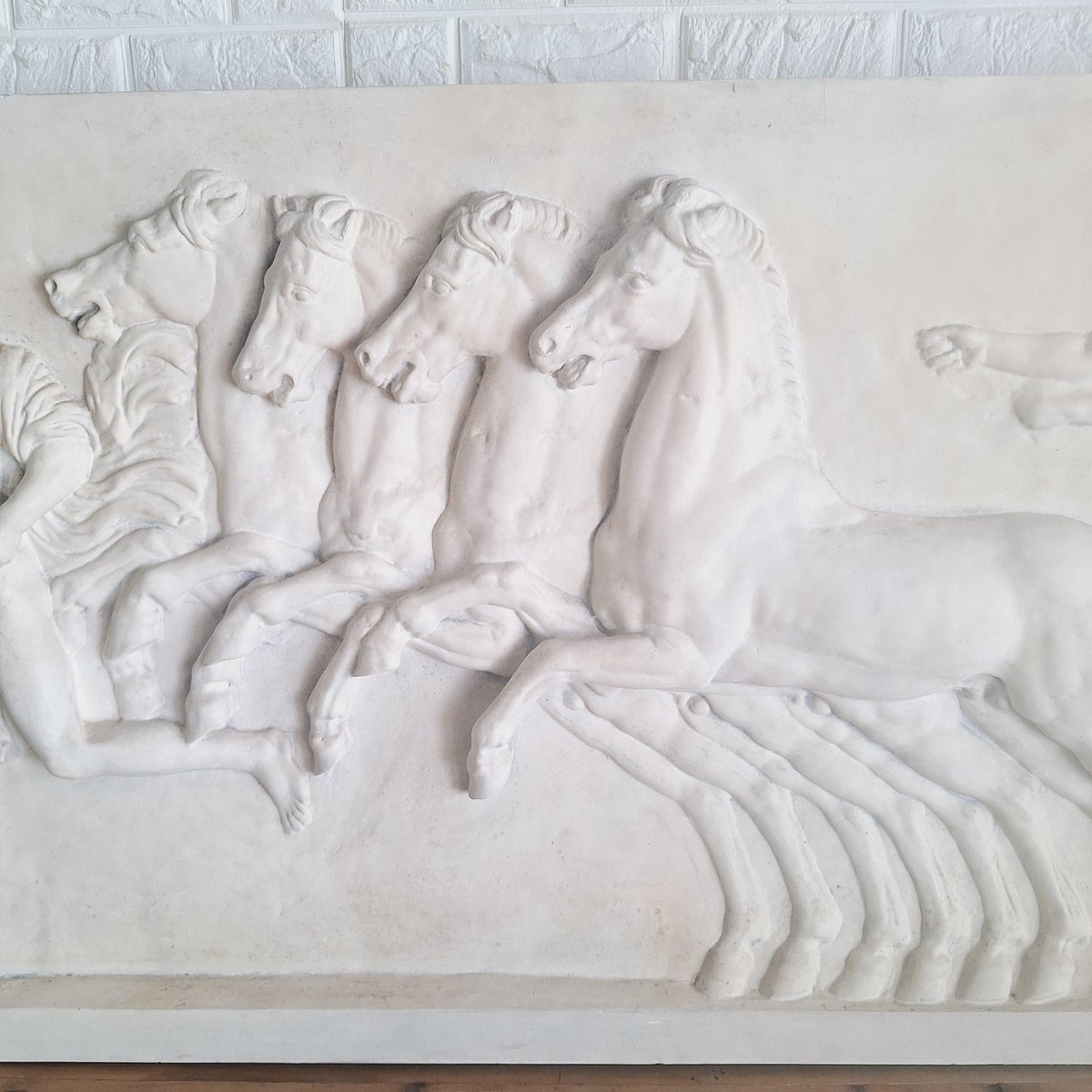 Plaster Bass Relief of Chariot Race for sale at Pamono