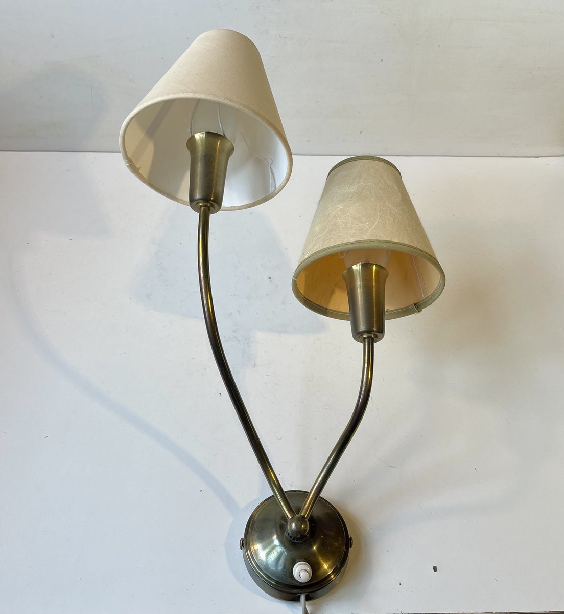 Mid-Century Italian Dual Wall Sconces in Brass, 1950s for sale at Pamono