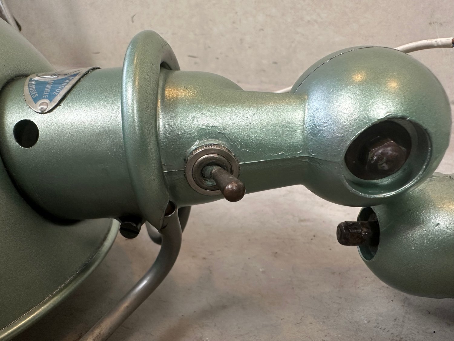Vintage Industrial Jieldé Lamp for sale at Pamono