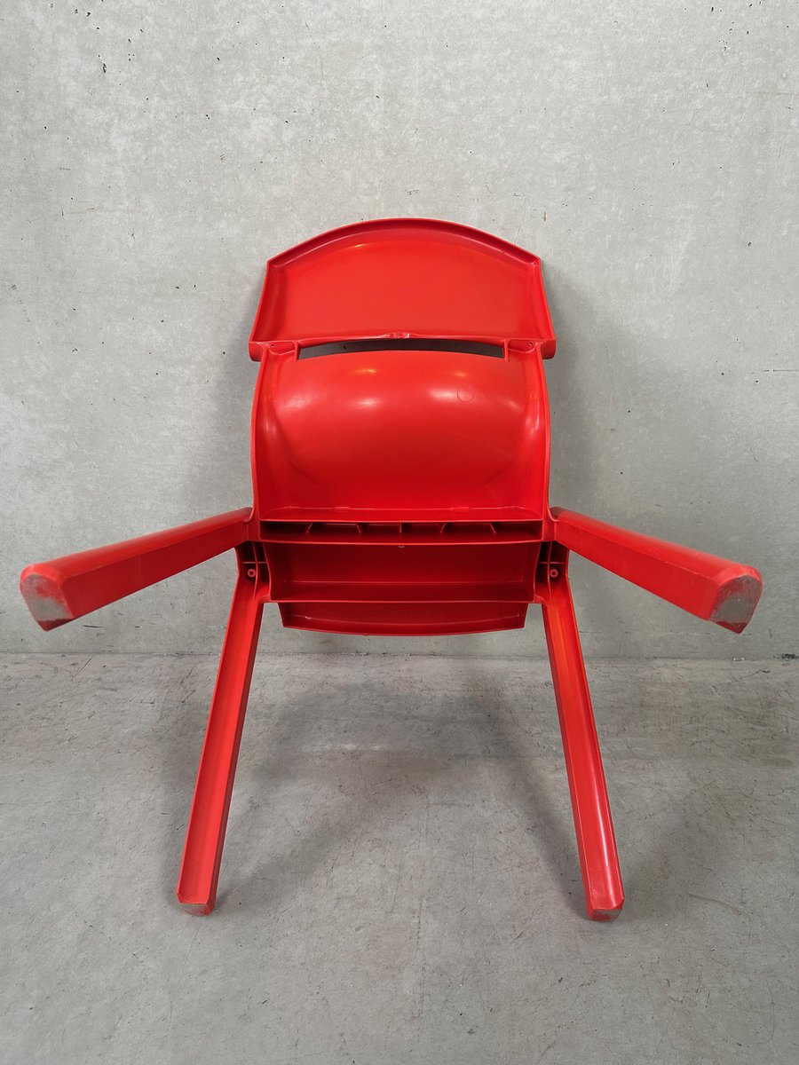 Vintage Red Plastic Chair for sale at Pamono