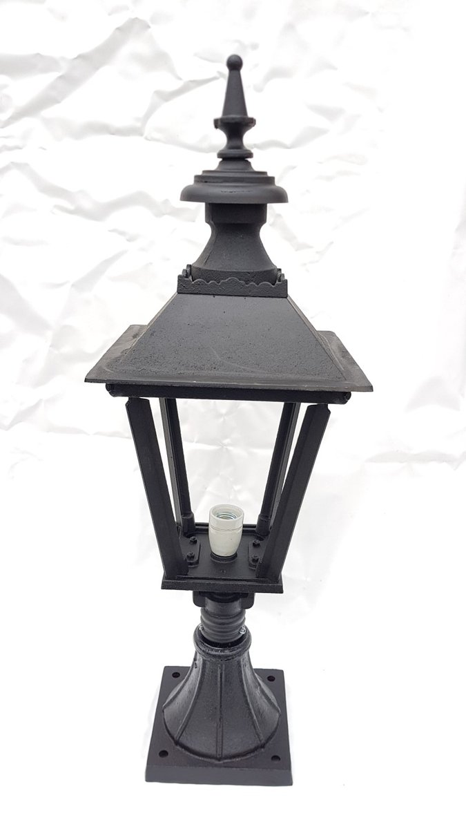 Antique Classic Victorian Cast Iron Pillar Lamp Lantern on Base Outdoor ...